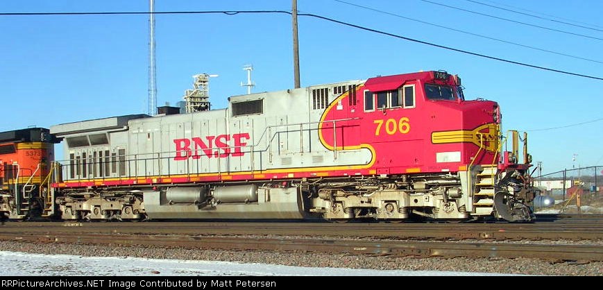 BNSF 706